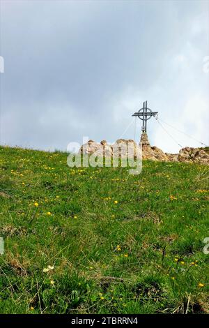 summer hike to the Rofanspitze, Achensee region, Rofan, Rofan mountains ...