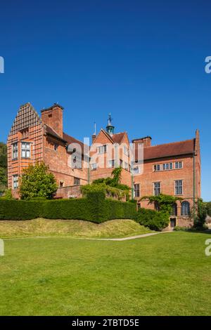 England, Kent, Westerham, Chartwell, Exterior view of Chartwell ...