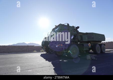 U.S. Army Soldiers from Bravo Battery, 3rd Battalion, 27th Field ...