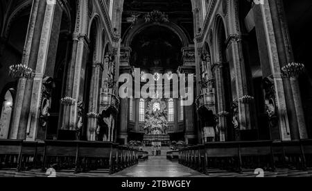 A picture of the main nave of the Naples Cathedral Stock Photo - Alamy