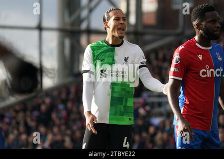 LONDON, ENGLAND - DECEMBER 09: Virgil van Dijk of Liverpool clapping ...