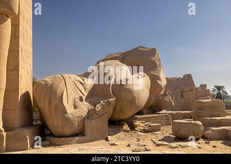 The Fallen colossus at the Ramesseum, Mortuary Temple of Ramesses II on ...