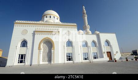 The Sheikh Rashid Al Maktoum Mosque with a beautiful sunset in Business ...