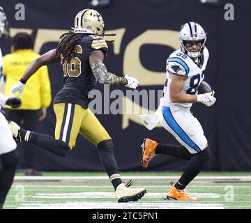 Carolina Panthers tight end Tommy Tremble (82) runs the ball during ...