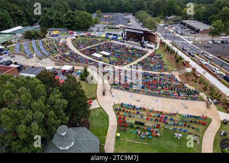 Downtown Woodstock, Georgia amphitheater Stock Photo - Alamy