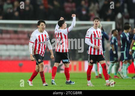 Sunderland AFC defender Dennis Cirkin controls the ball against Burnley ...