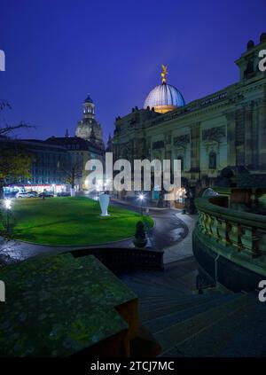 Georg Treu Platz with the building of the Neuer Saechsischer art ...