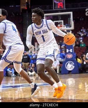 Seton Hall Pirates guard Kadary Richmond (1) brings the ball up court ...