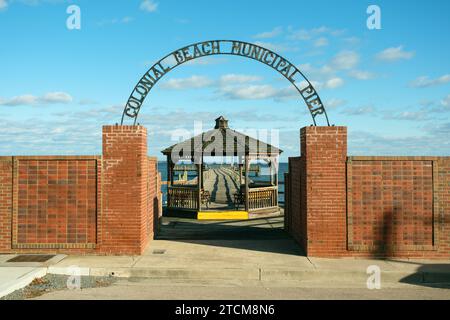 The Colonial Beach Municipal Pier in Colonial Beach, Virginia Stock ...