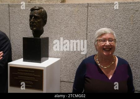 Lord Trimble's widow, Lady Daphne and their daughter Vicky and son ...