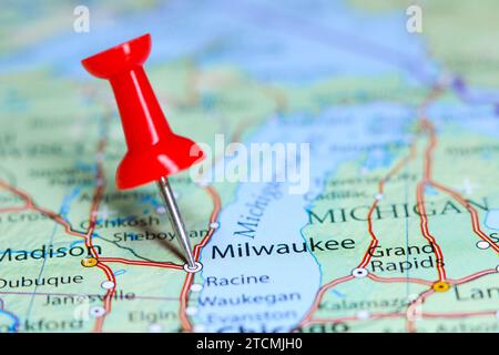 Milwaukee, Wisconsin pin on map Stock Photo - Alamy