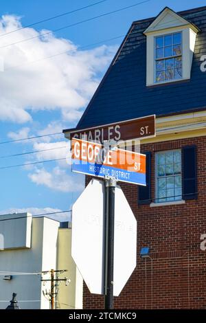 George Street in Old Fredericksburg, Virginia Stock Photo - Alamy
