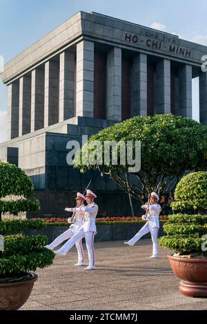 Changing of the guard at Ho Chi Minh Mausoleum lit up at night, Ba Dinh ...