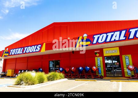 Total Tools store in Wagga Wagga Australia, Total tools sells building ...