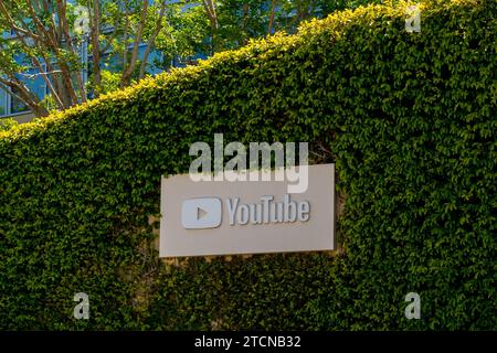 The logo and sign at Youtube headquarters in San Bruno, California, USA ...