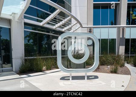 Instagram headquarters in Menlo Park, CA, USA Stock Photo - Alamy