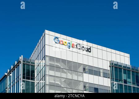 Google Cloud office at its campus in Sunnyvale, California, USA Stock ...