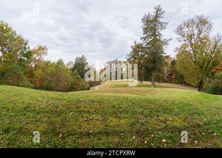 The Serpent Mound State Memorial, Effigy Mound in Peebles, Ohio Stock ...