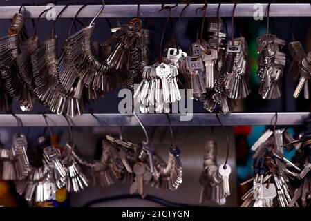 racks of keys at key cutting shop Stock Photo - Alamy