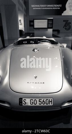 1955 Porsche 550 spyder Stock Photo - Alamy