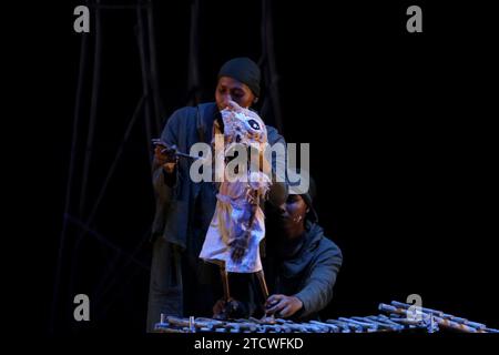 Bantul, Yogyakarta, Indonesia. 14th Dec, 2023. Performers from ...