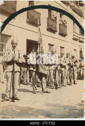 Havana (Cuba), 1896. Cuban War. Disembarkation of the Luzon Battalion ...