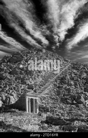 Temple of isis and Mount Kynthos, Delos, Greece Stock Photo - Alamy