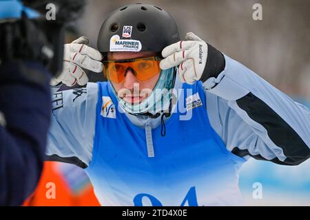 United States' Christopher Lillis (5-3) celebrates during the freestyle ...