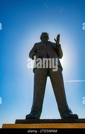 Noel Galea Bason's 2018 bronze statue of Labour Party Leader, Dom ...