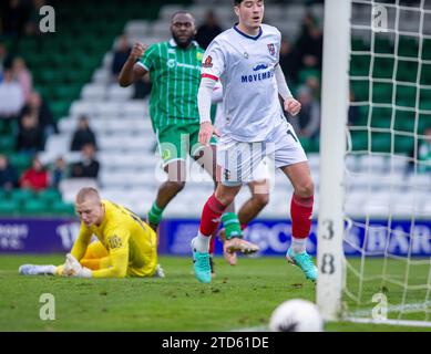 Frank Nouble of Yeovil Town and Adam Learoyd of Didcot Town during the ...