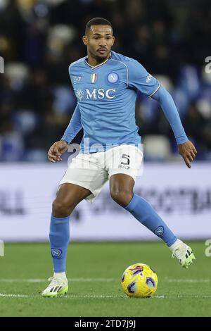 SSC Napoli's Brazilian defender Juan Jesus challenges for the ball with ...