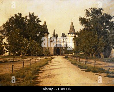Turkey. Istanbul. Ortakapi Gate (Middle Gate). Access to Topkapi Palace ...