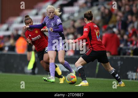 LEIGH, ENGLAND - DECEMBER 17: Grace Fisk of Liverpool fc(L) and Nikita ...