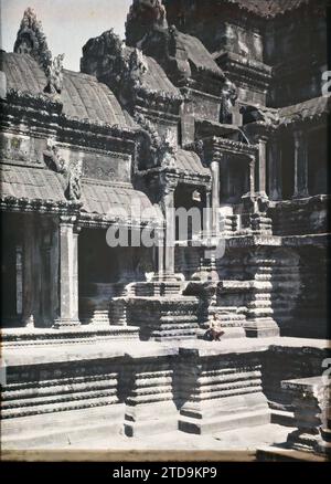 Angkor, Cambodia, Indochina The ascending gallery of the cruciform ...