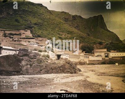 Surroundings of Kalgan, China Yuanbaoshan ("mountain in the shape of ...