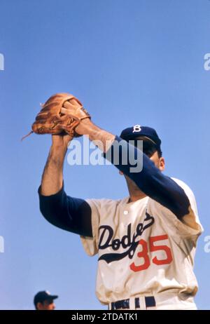 Brooklyn Dodgers pitcher Sal Maglie congratulates New York Yankees ...