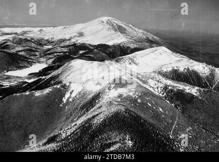 Aerial view of Pike's Peak, April 1934 Stock Photo - Alamy