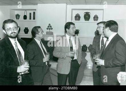 Presentation of fascicles 1.- In November 1992, ABC of Seville launched ...