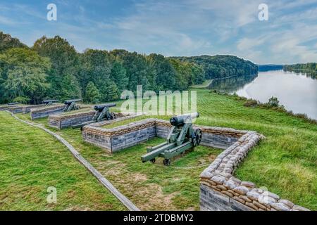 Canon Battery along the Cumberland River running through Fort Donelson ...