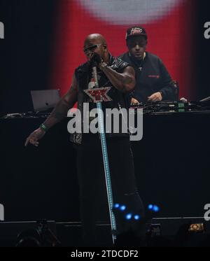 Flo Rida performs onstage during Y100's Jingle Ball 2013 Presented by ...