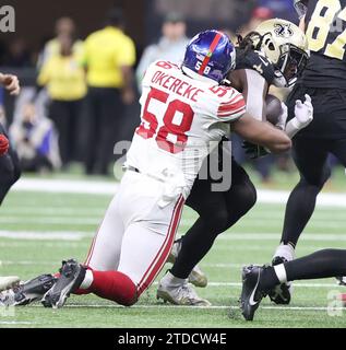 New York Giants linebacker Bobby Okereke runs off the field during an ...