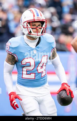 Tennessee Titans cornerback Elijah Molden (24) against the Cincinnati ...