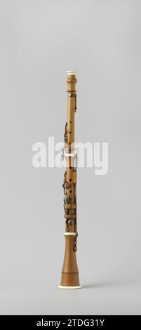 Oboe, anonymous, c. 1830 Hobo of boxwood wood with three ivory rings ...