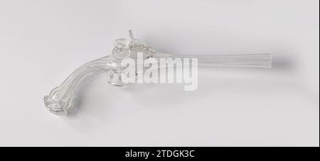 Glass in shape of a gun, anonymous, c. 1650 - c. 1700 Kolf and walking ...
