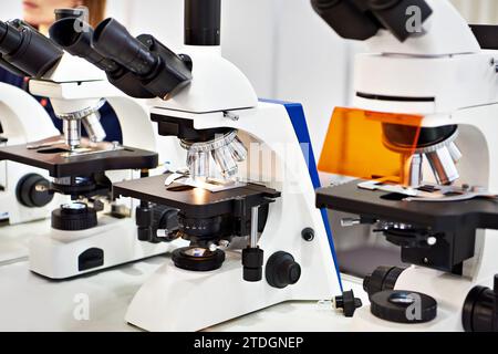 Modern stereo microscopes on store exhibition Stock Photo - Alamy