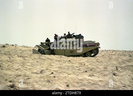 First Gulf War: 14th January 1991. British Army Aardvark JSFU mine ...