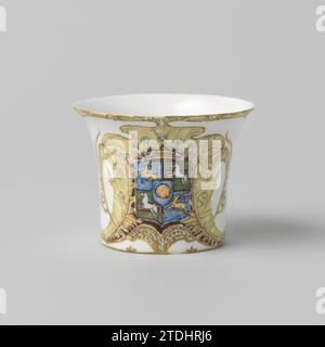 Kop, Tea head, part of a tête-à-tête, painted with Lelies, N.V ...