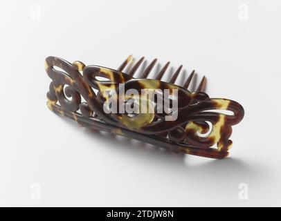 Hair comb made of imitation turtle, U-shaped with smooth, rounded back ...