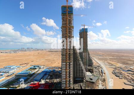 (231219) -- NEW ALAMEIN, Dec. 19, 2023 (Xinhua) -- This photo taken on ...