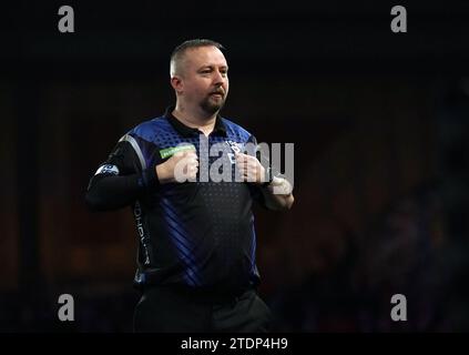 Ritchie Edhouse reacts during his match against Ian White on day eight ...
